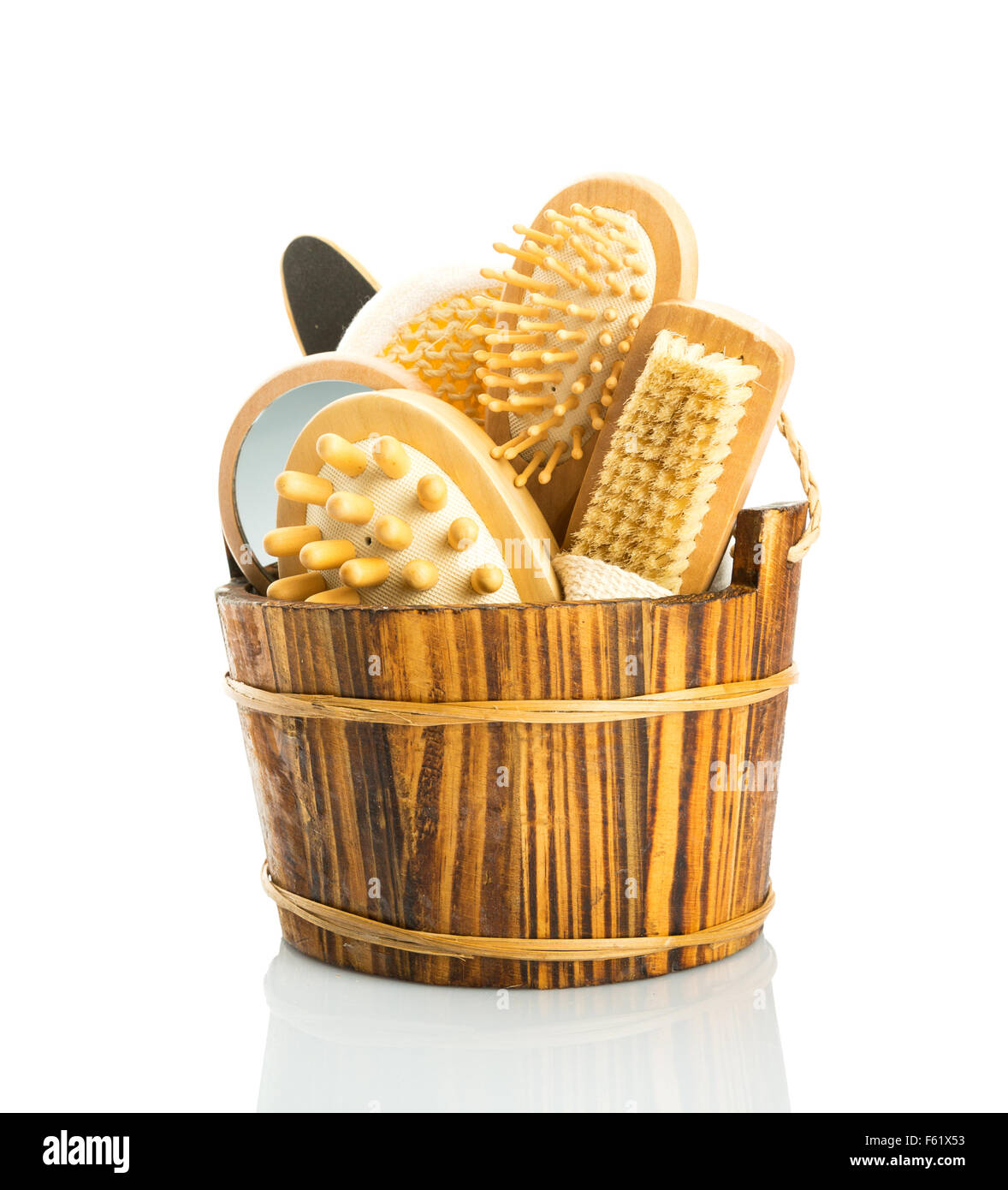 Set of bath accessories inside busket Stock Photo - Alamy