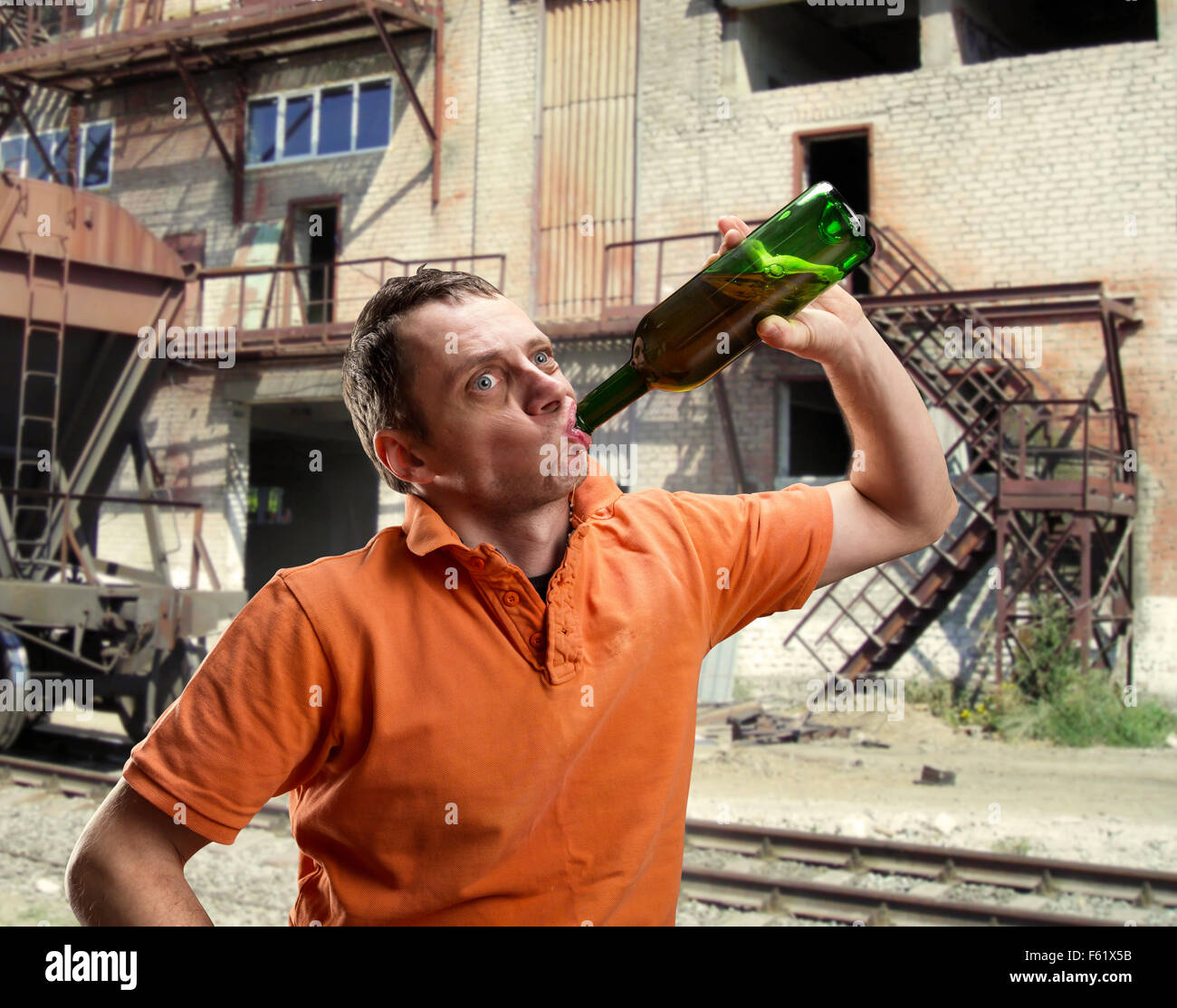 Slum drunk hi-res stock photography and images - Alamy