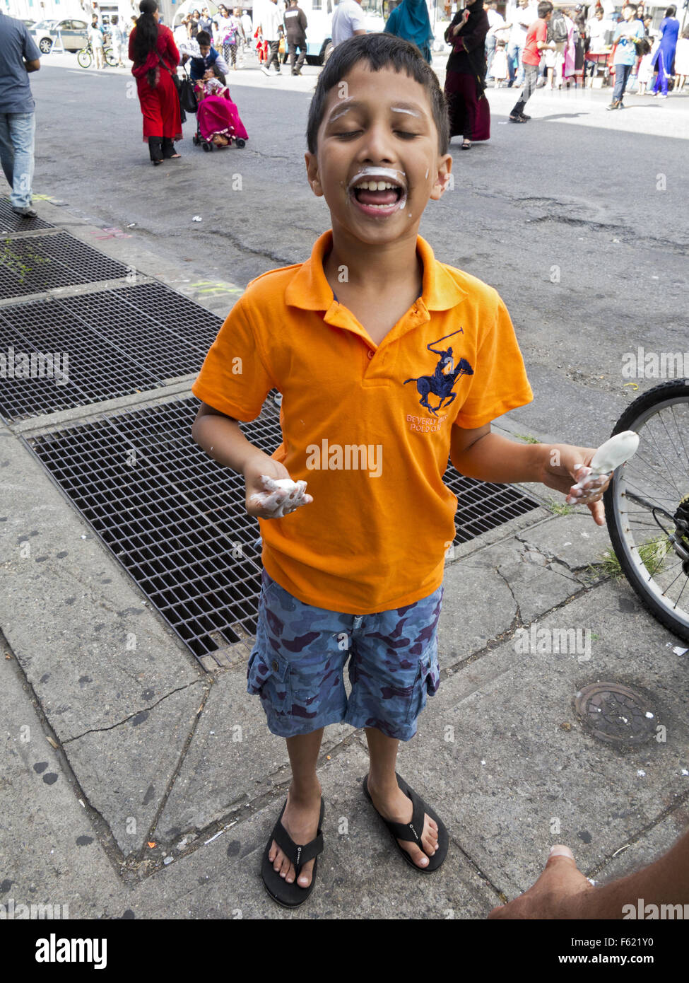 Indian muslim boy standing hi-res stock photography and images - Alamy