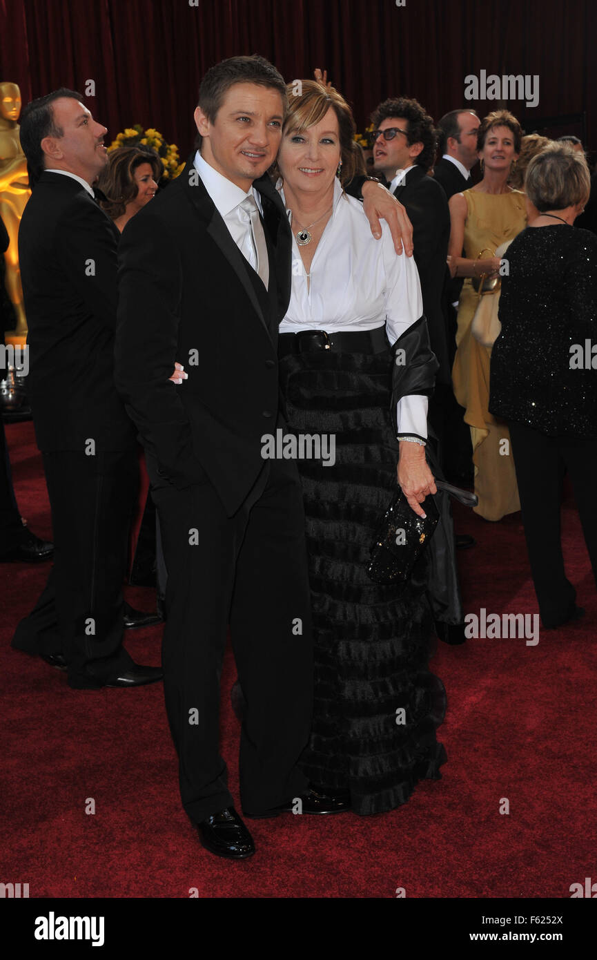 LOS ANGELES, CA - MARCH 7, 2010: Jeremy Renner & Valerie Cearley at the ...