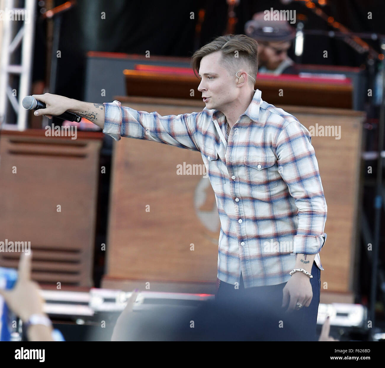 Route 91 Harvest country music festival at MGM Resorts Village - Day 1 ...