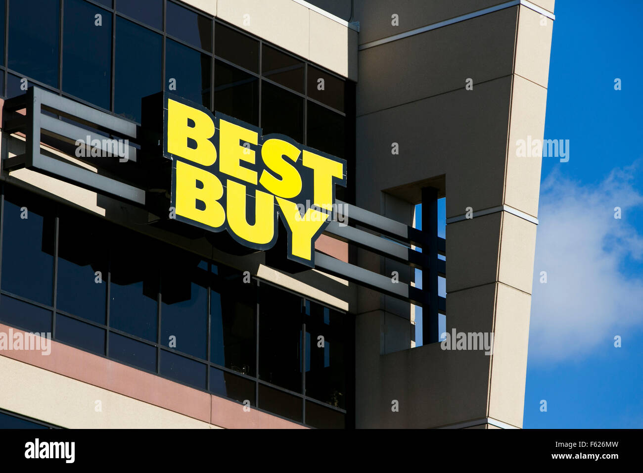 Best office building hi-res stock photography and images - Alamy