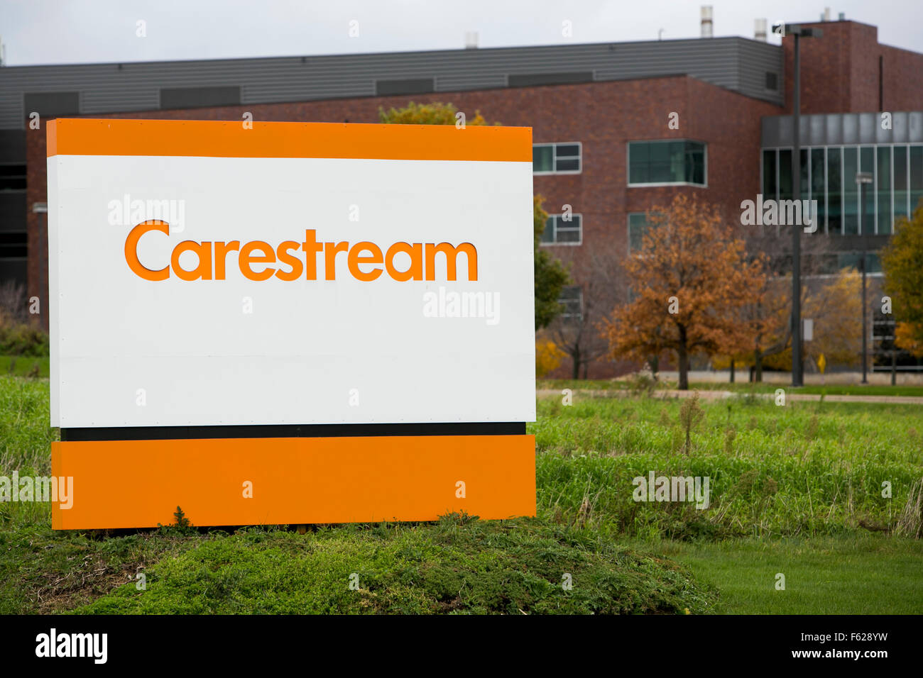 Health logo hi-res stock photography and images - Alamy