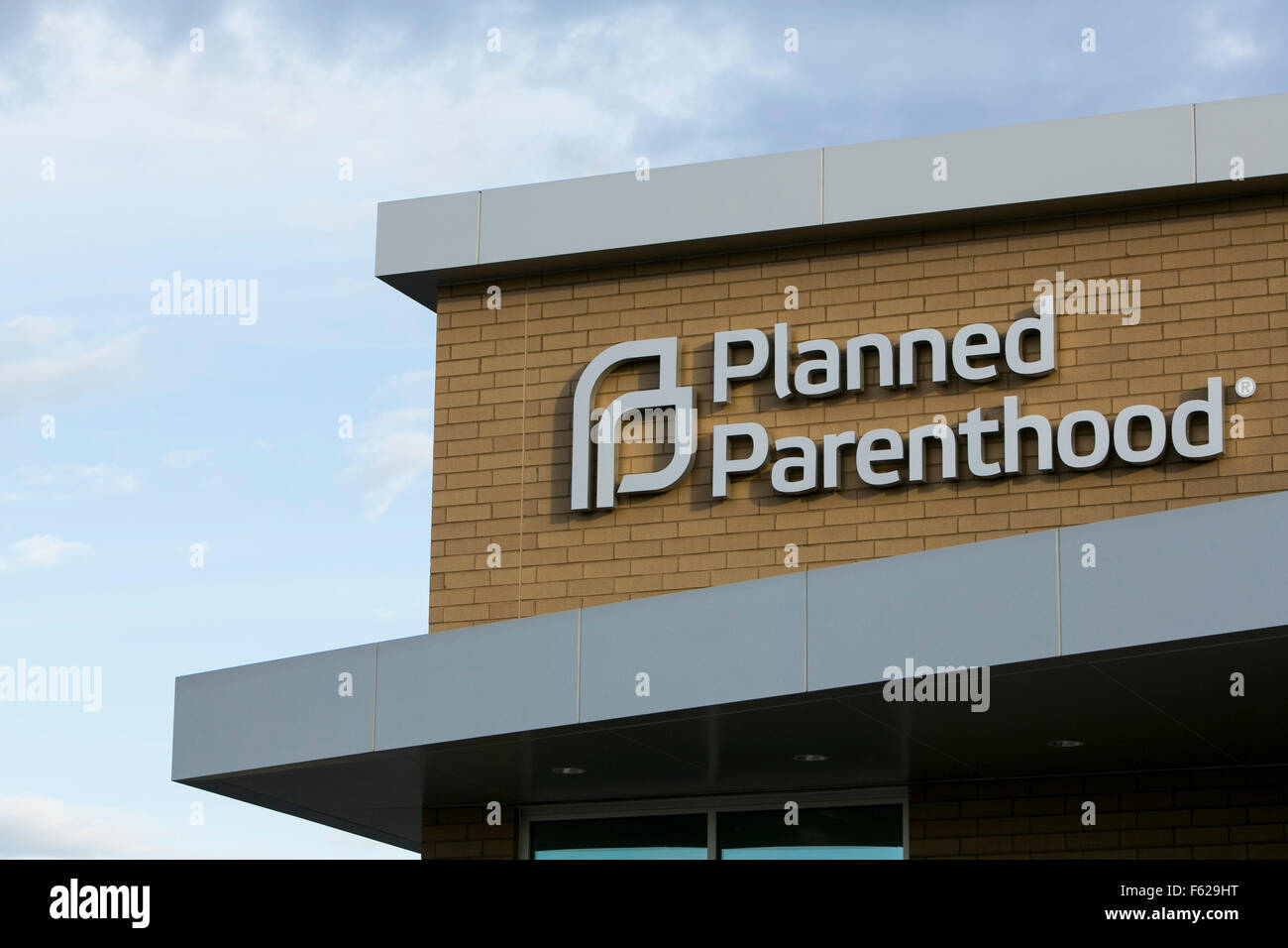 Planned parenthood logo hi-res stock photography and images - Alamy