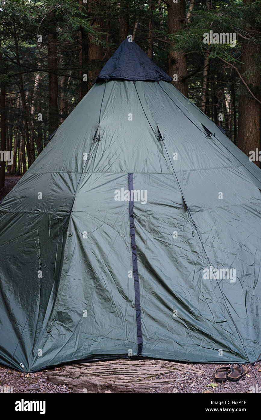 A teepee shaped tent Stock Photo - Alamy