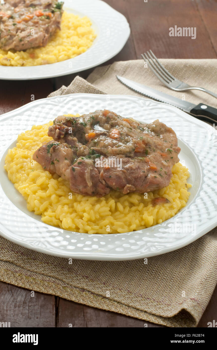 Beef marrowbone hi-res stock photography and images - Alamy