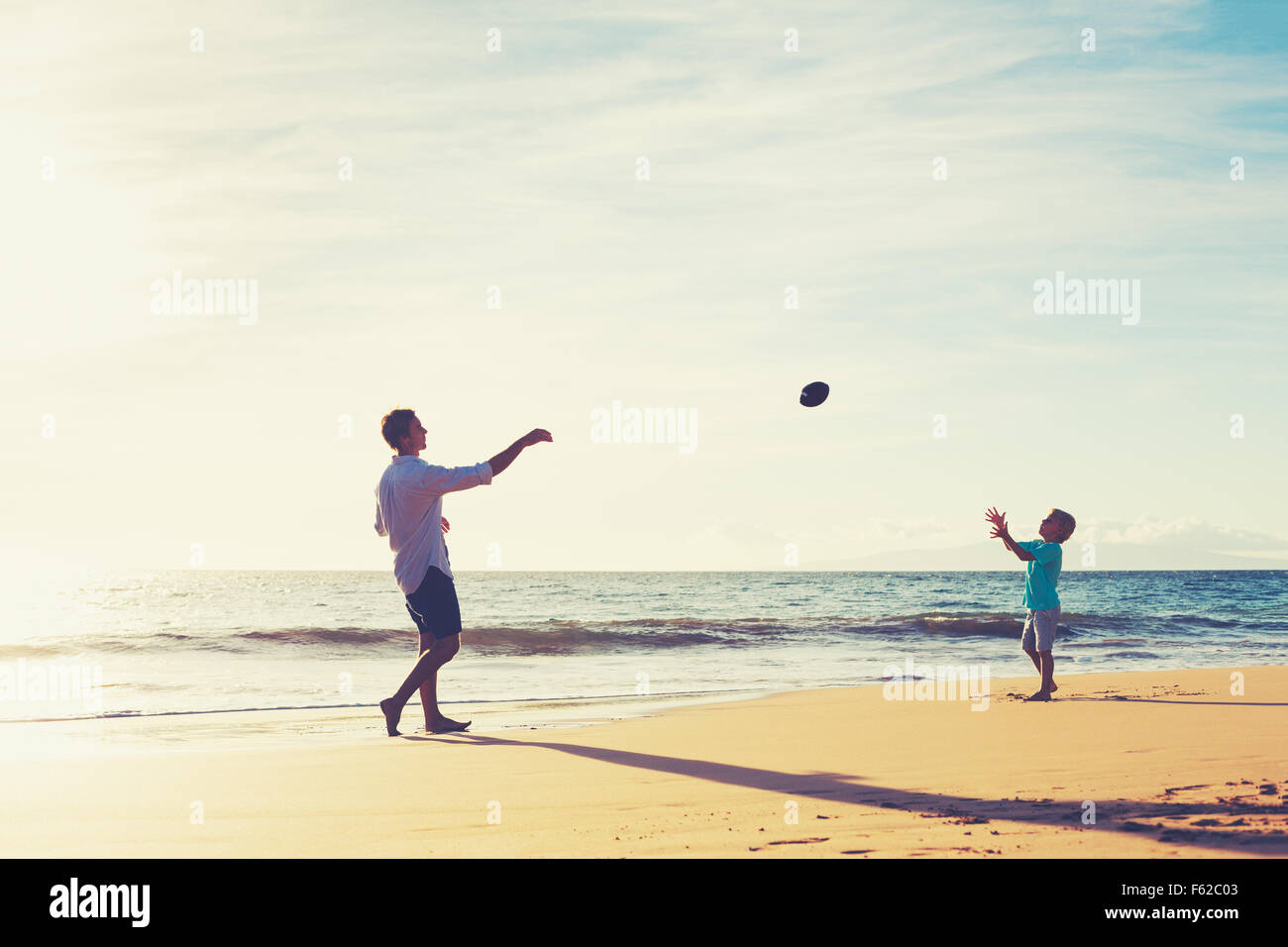 Throw catch hi-res stock photography and images - Alamy