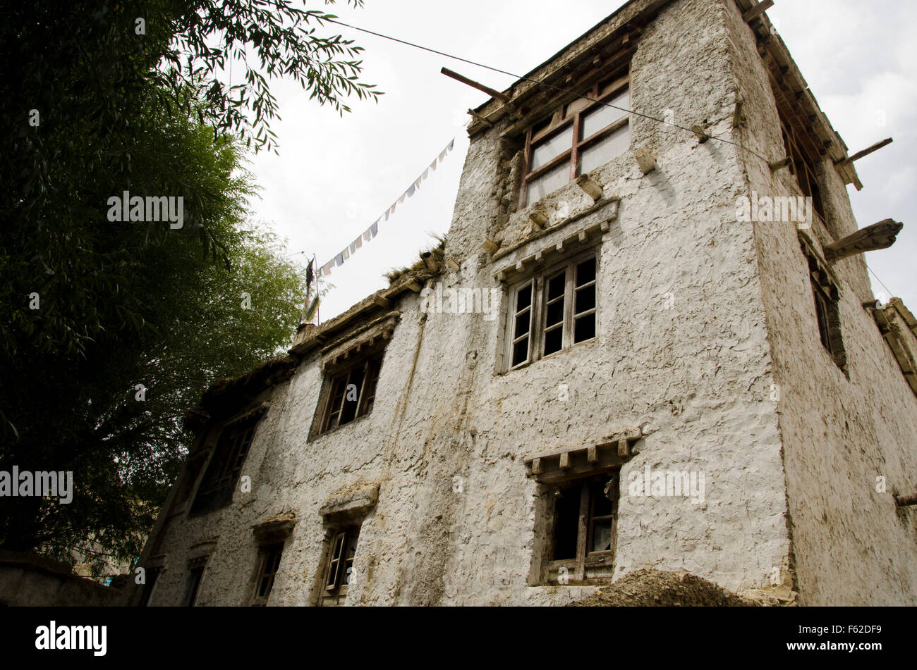 Ladakh house hi-res stock photography and images - Alamy