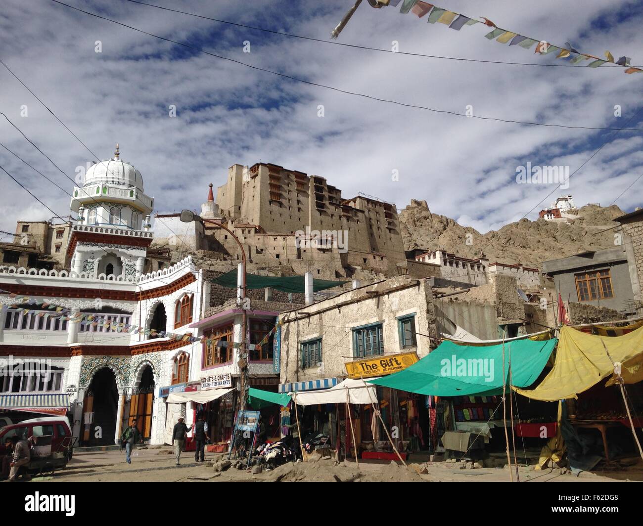 Leh ladakh market hi-res stock photography and images - Alamy
