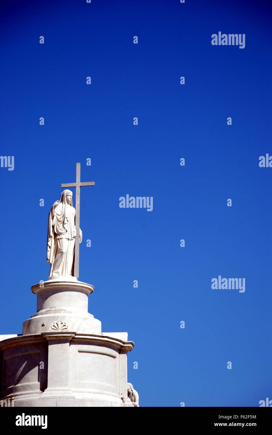 Jesus christ cross statue cemetery hi-res stock photography and images ...