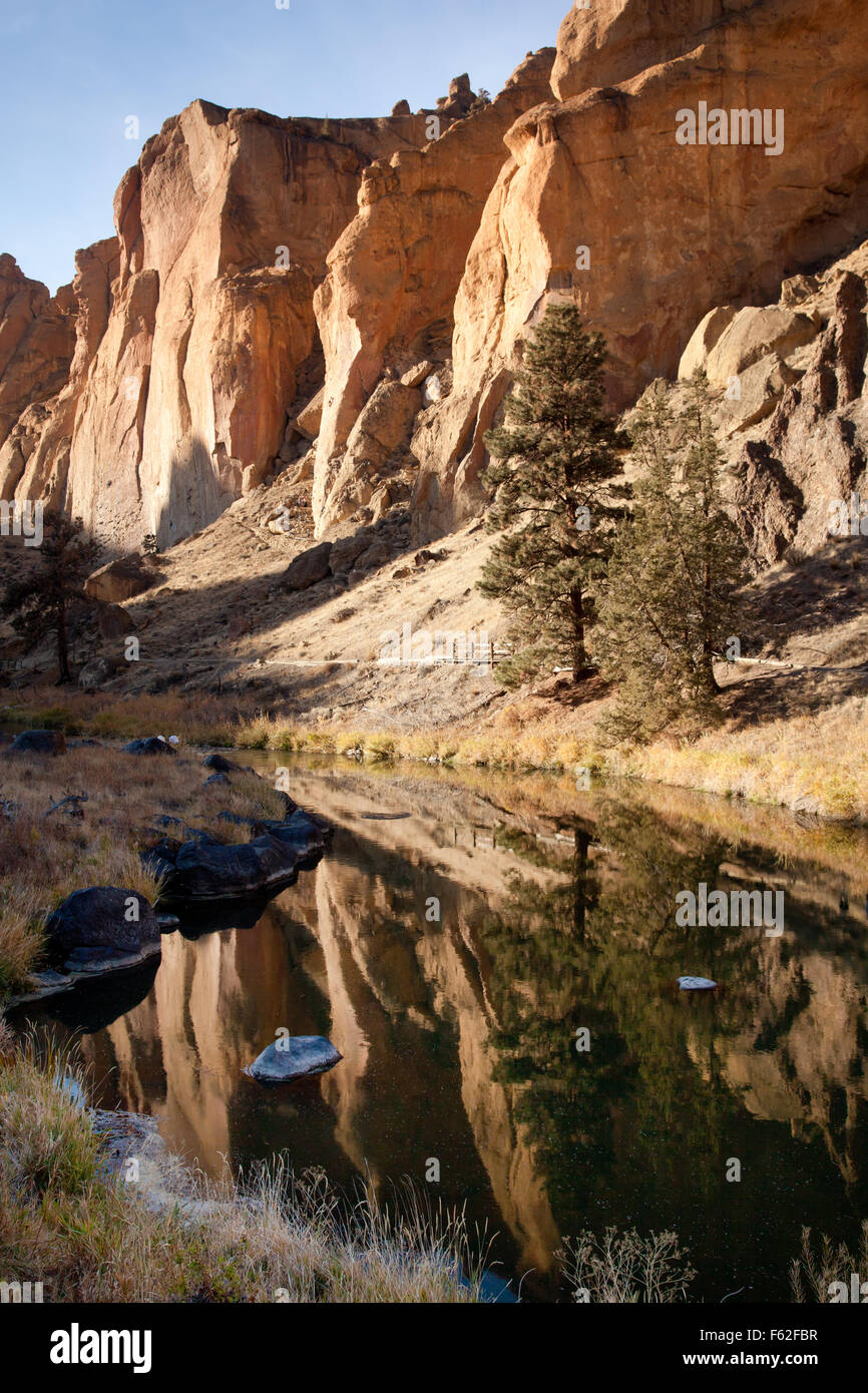 Volcanic rock walls at Smith Rock State Park near Bend, Oregon. Smith ...