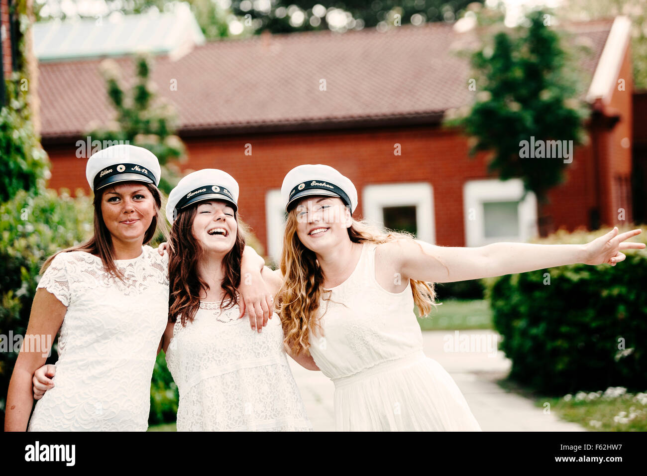 Graduation Students Female High Resolution Stock Photography and Images ...