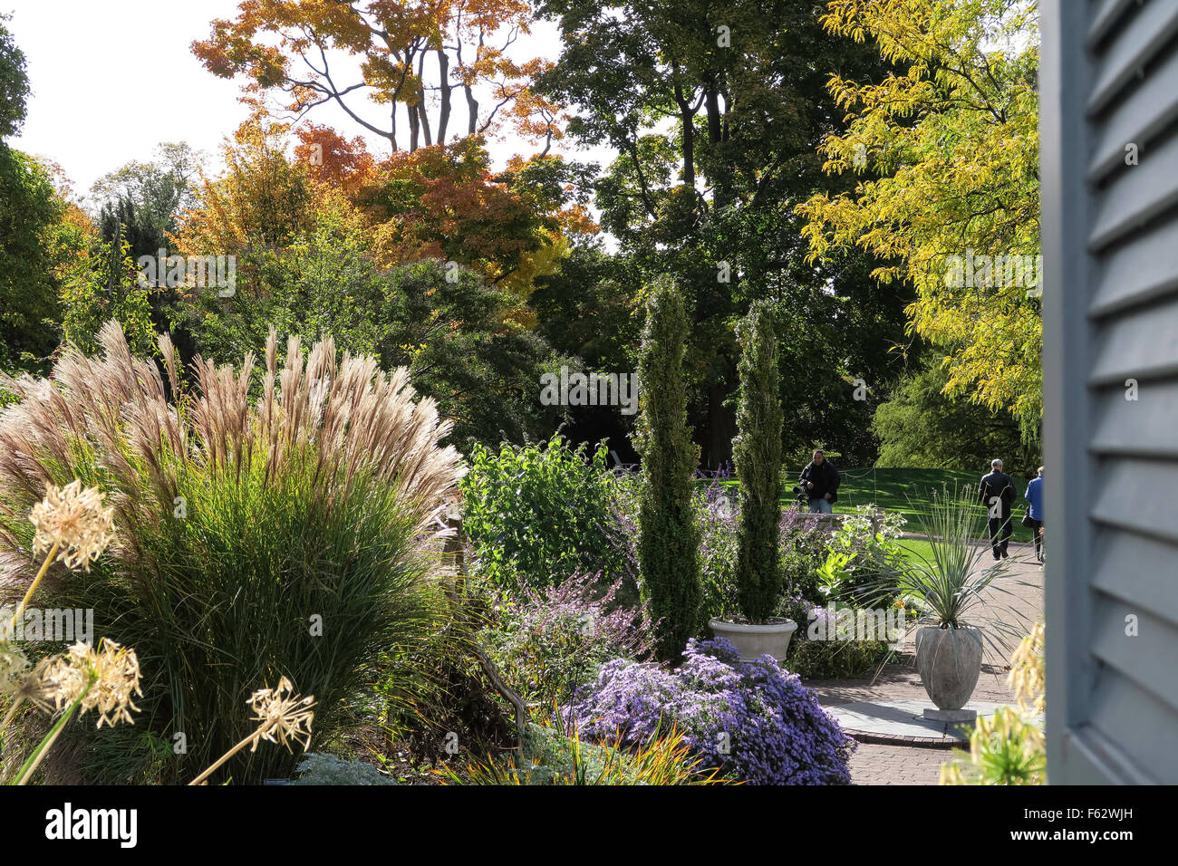 Wave Hill Public Garden in The Bronx, NYC, USA Stock Photo - Alamy