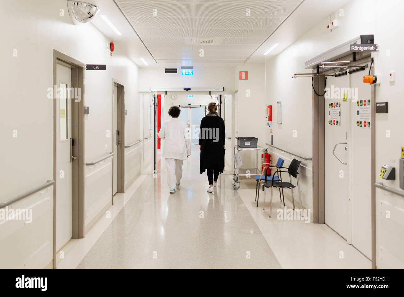 Women hospital and rear view hi-res stock photography and images - Alamy