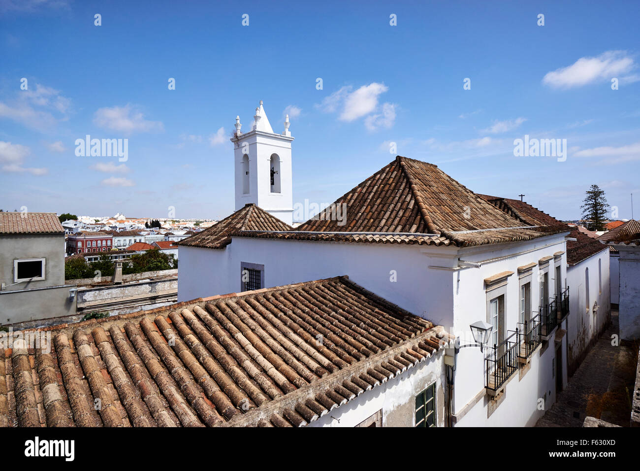 Igreja de santiago in tavira hi-res stock photography and images - Alamy