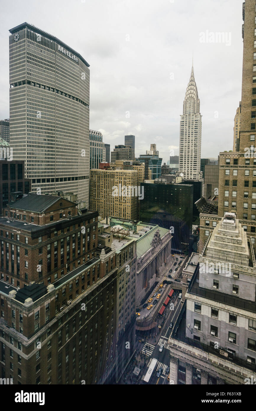 Metlife skyscraper chrysler building hi-res stock photography and ...