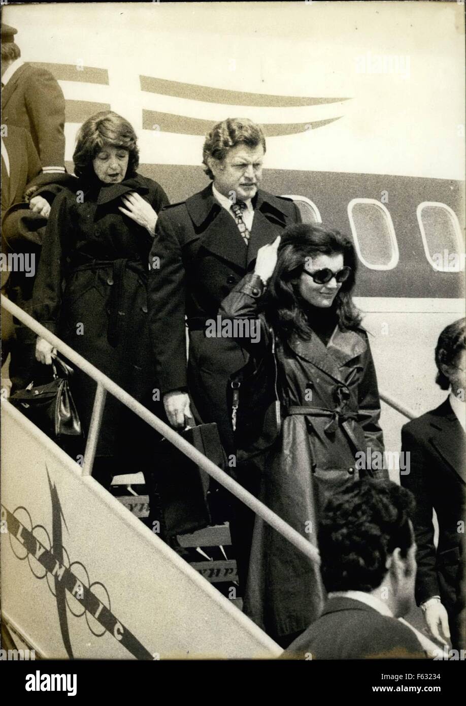 Ted kennedy 1972 hi-res stock photography and images - Alamy
