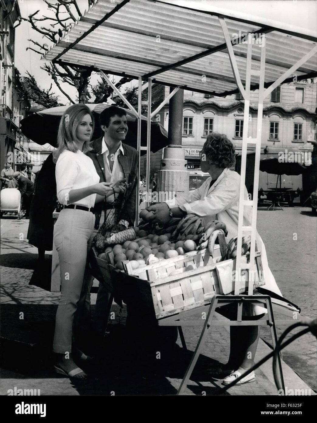 Catherine schell hi-res stock photography and images - Alamy