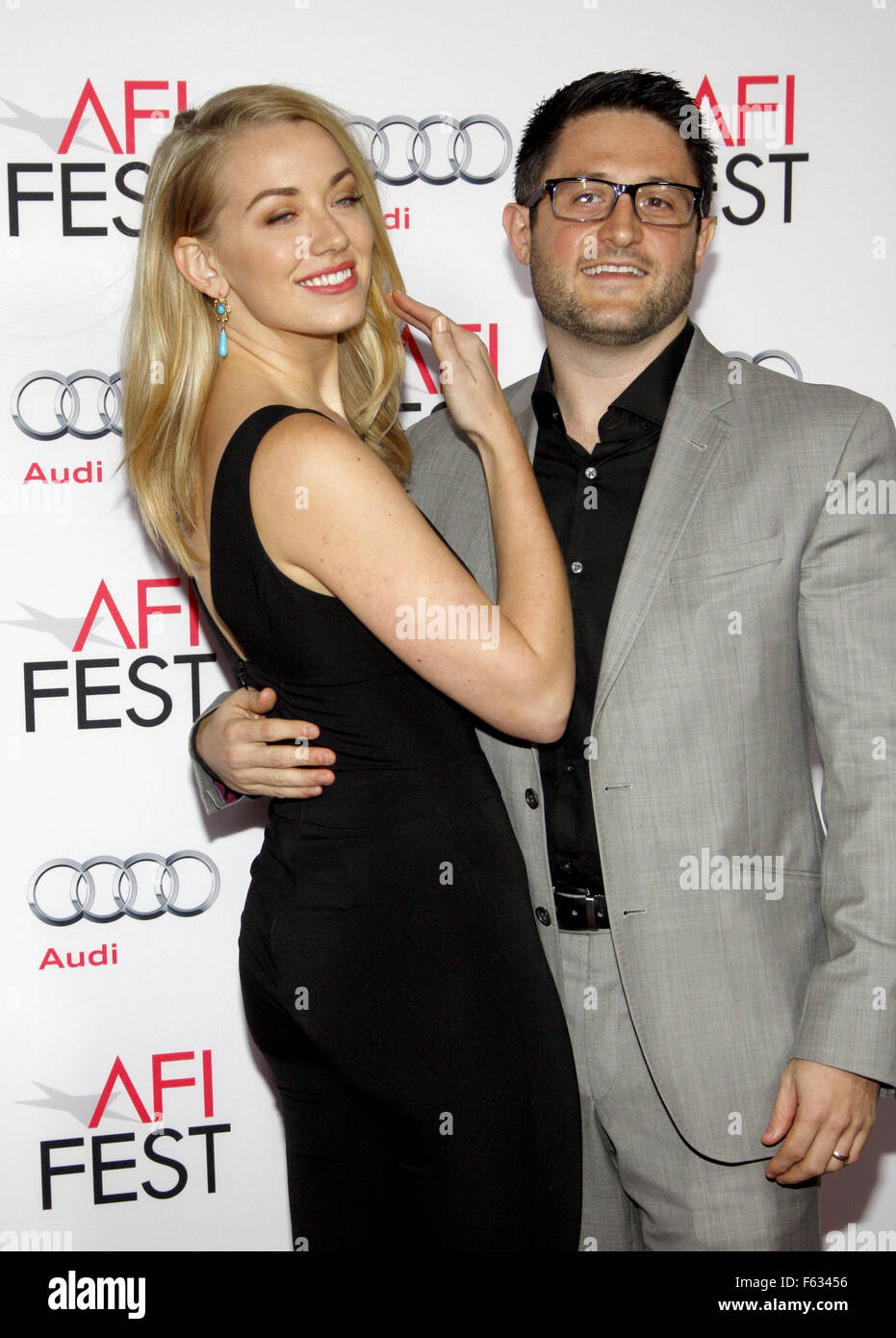 Los Angeles, California, USA. 10th Nov, 2015. Sara Lindsey and Mike ...