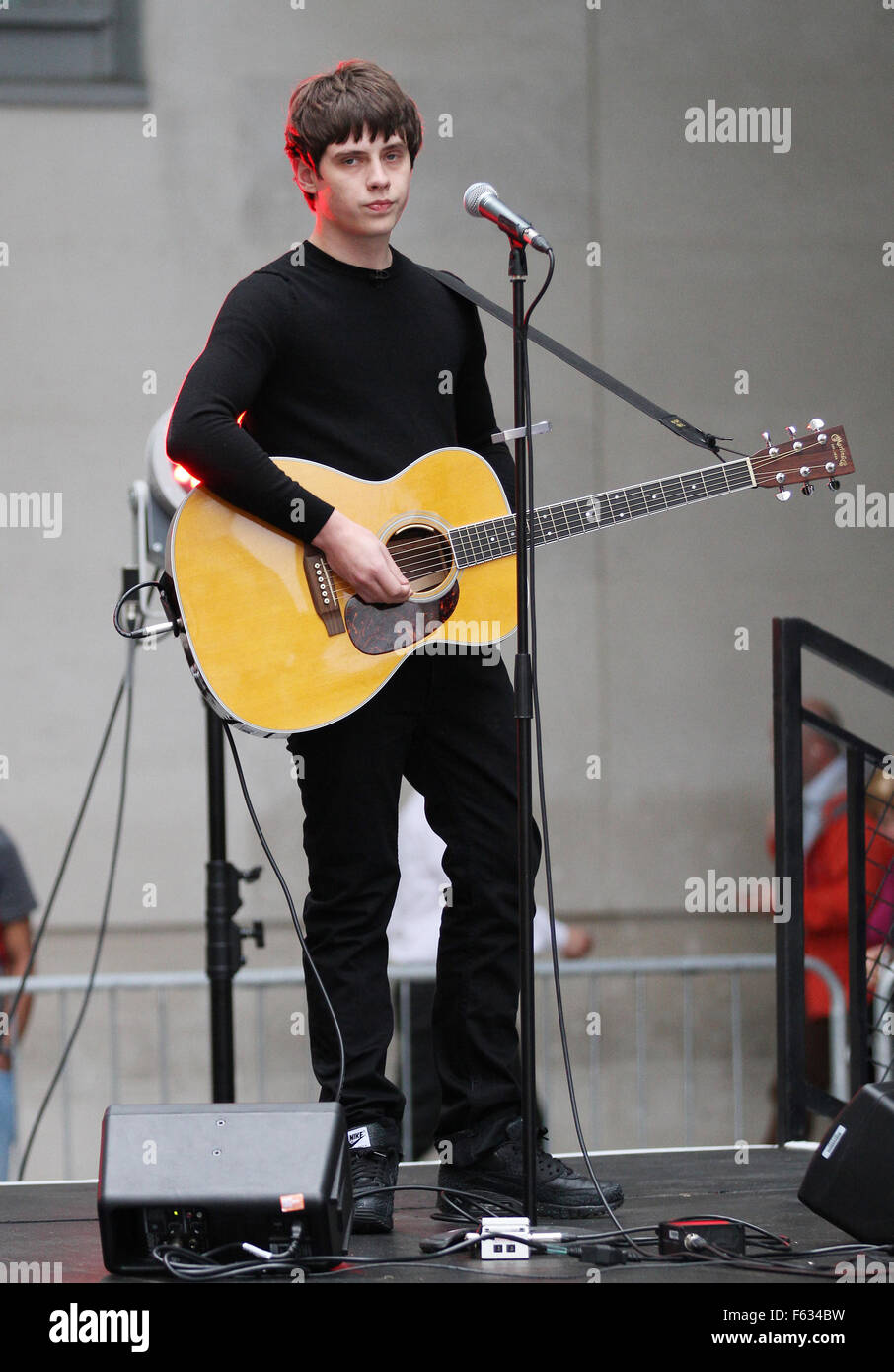 Jake bugg 2014 hi-res stock photography and images - Alamy