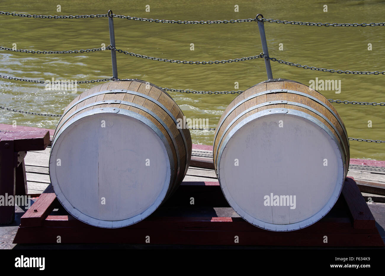 Wine wooden cargo boat hi-res stock photography and images - Alamy