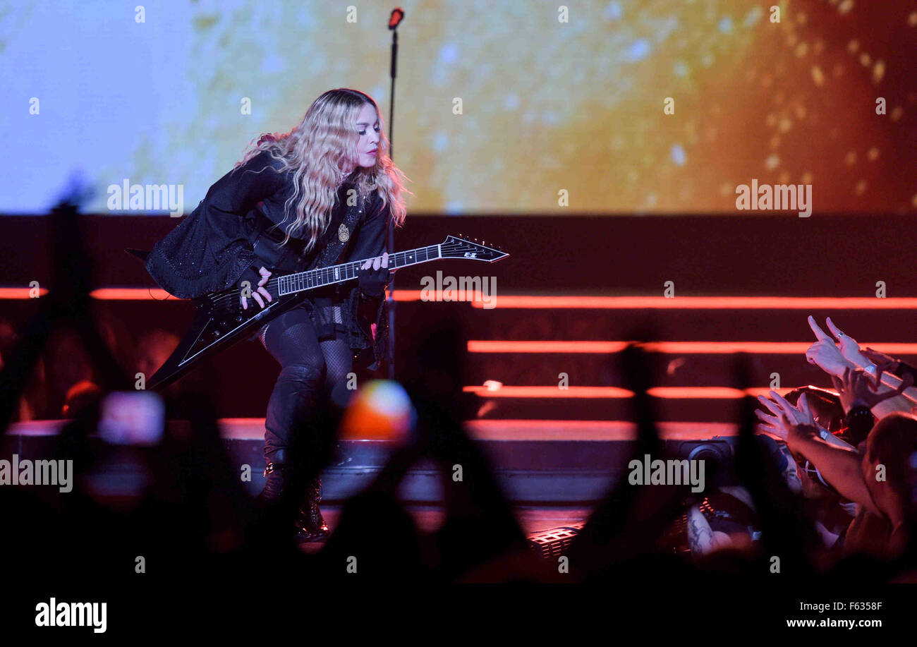Madonna performs on stage hi-res stock photography and images - Alamy