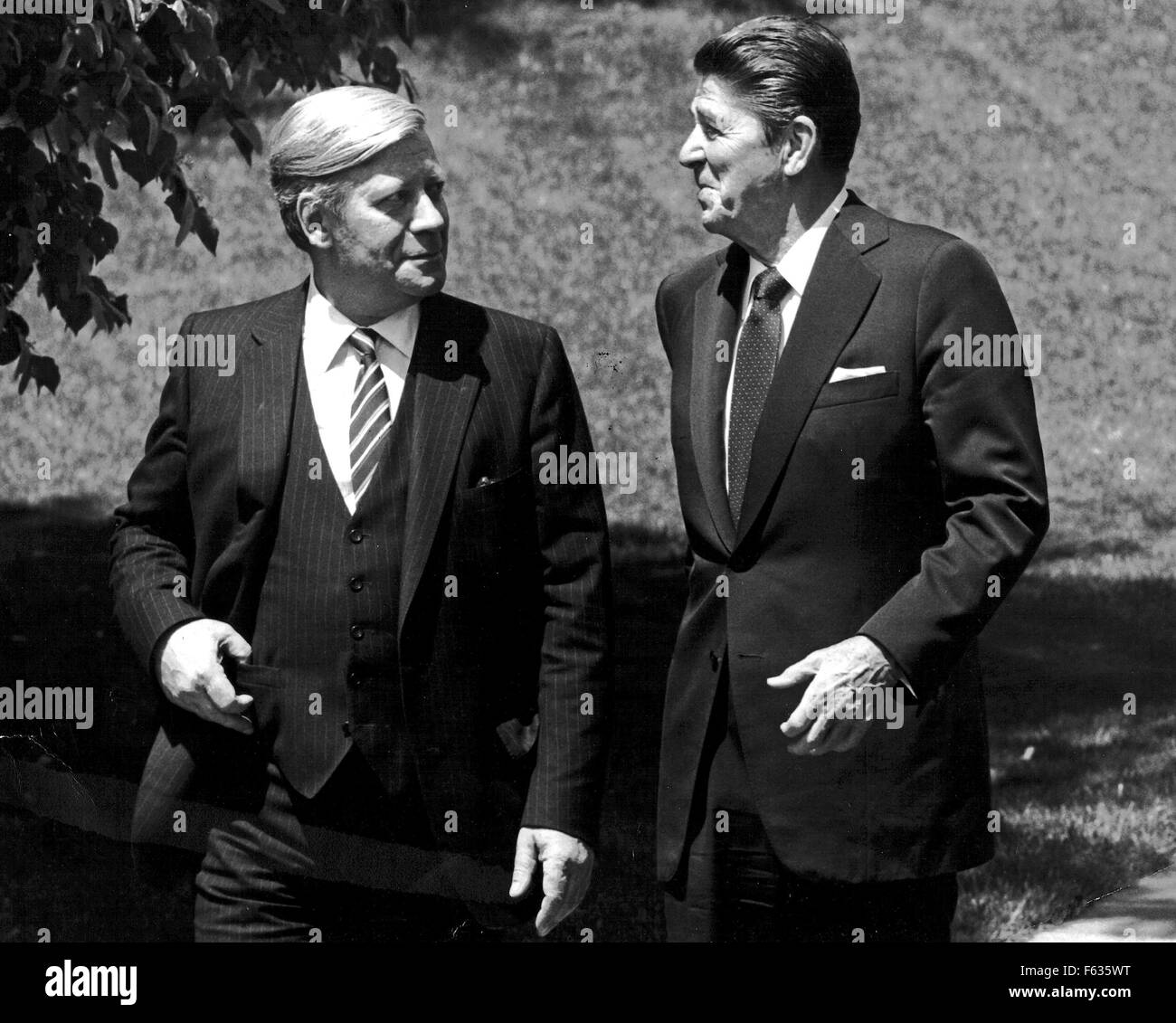 Chancellor west germany helmut Black and White Stock Photos & Images ...