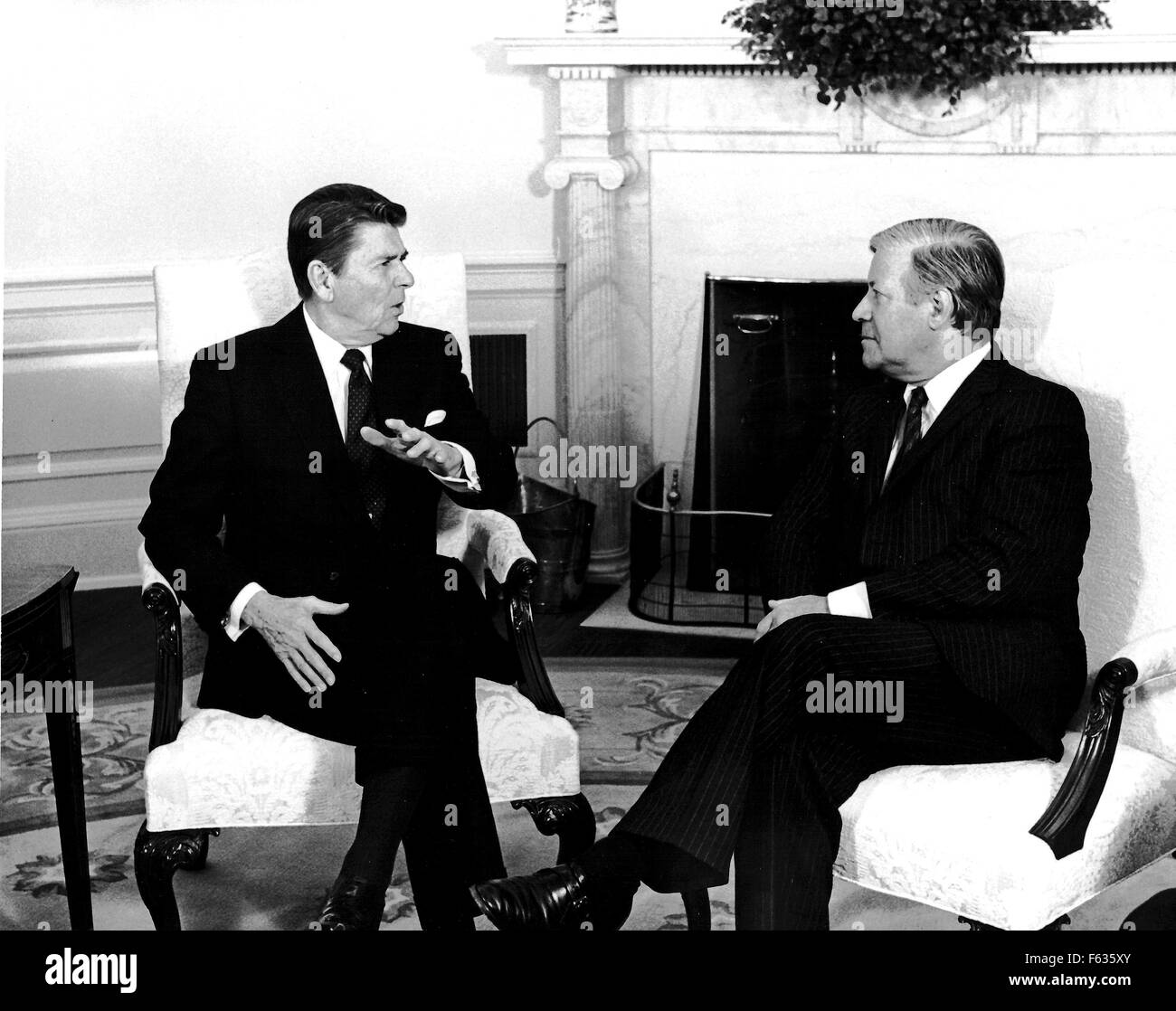 United States President Ronald Reagan, left, and German Chancellor ...