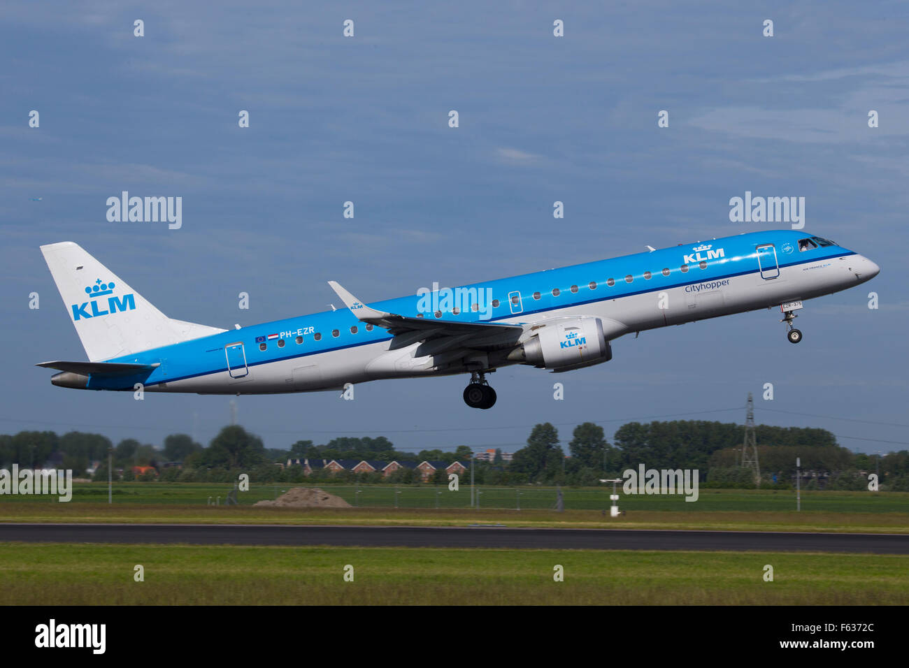 KLM Cityhopper Embraer Stock Photo - Alamy