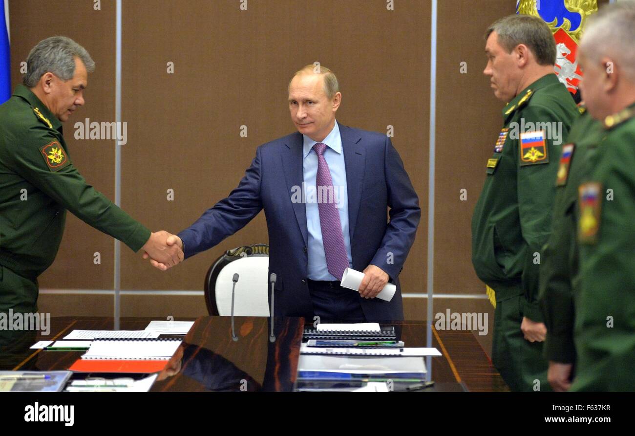 Dacha putin hi-res stock photography and images - Alamy