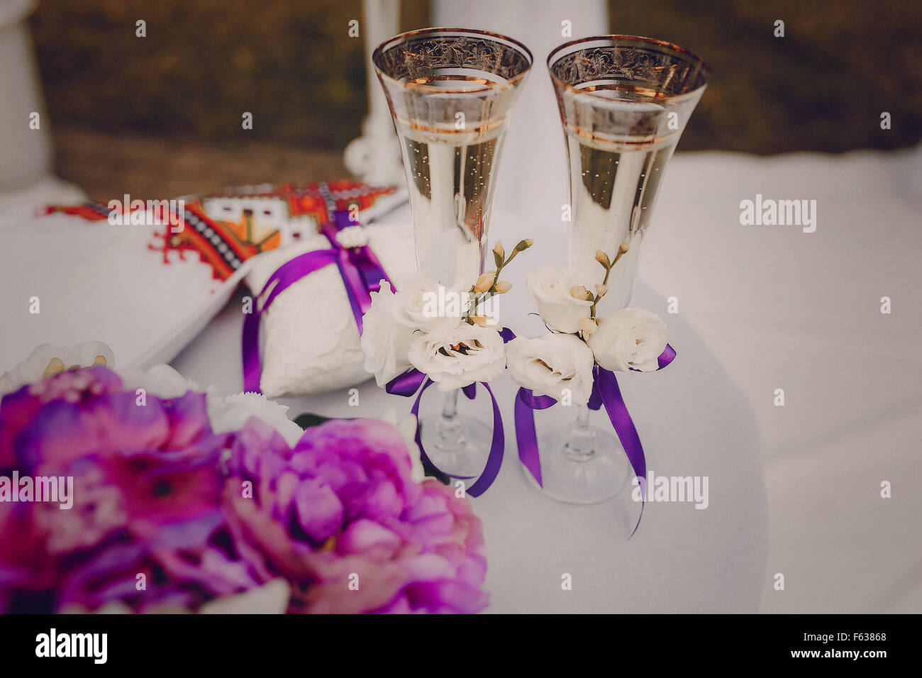 Wedding decorations cups hi-res stock photography and images - Alamy