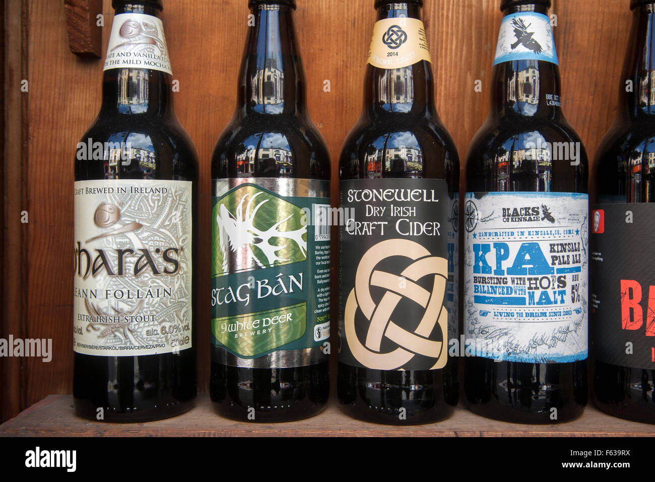 Irish Craft Beer Bottles in Shop Window Stock Photo - Alamy