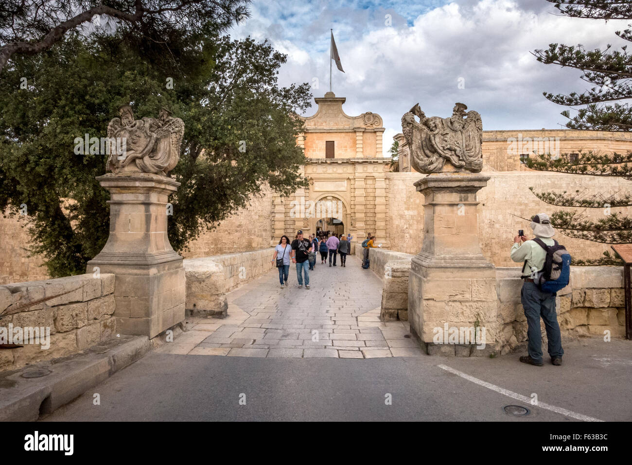 The Main Gate into Mdina, Malta, film location for Season One of Game ...
