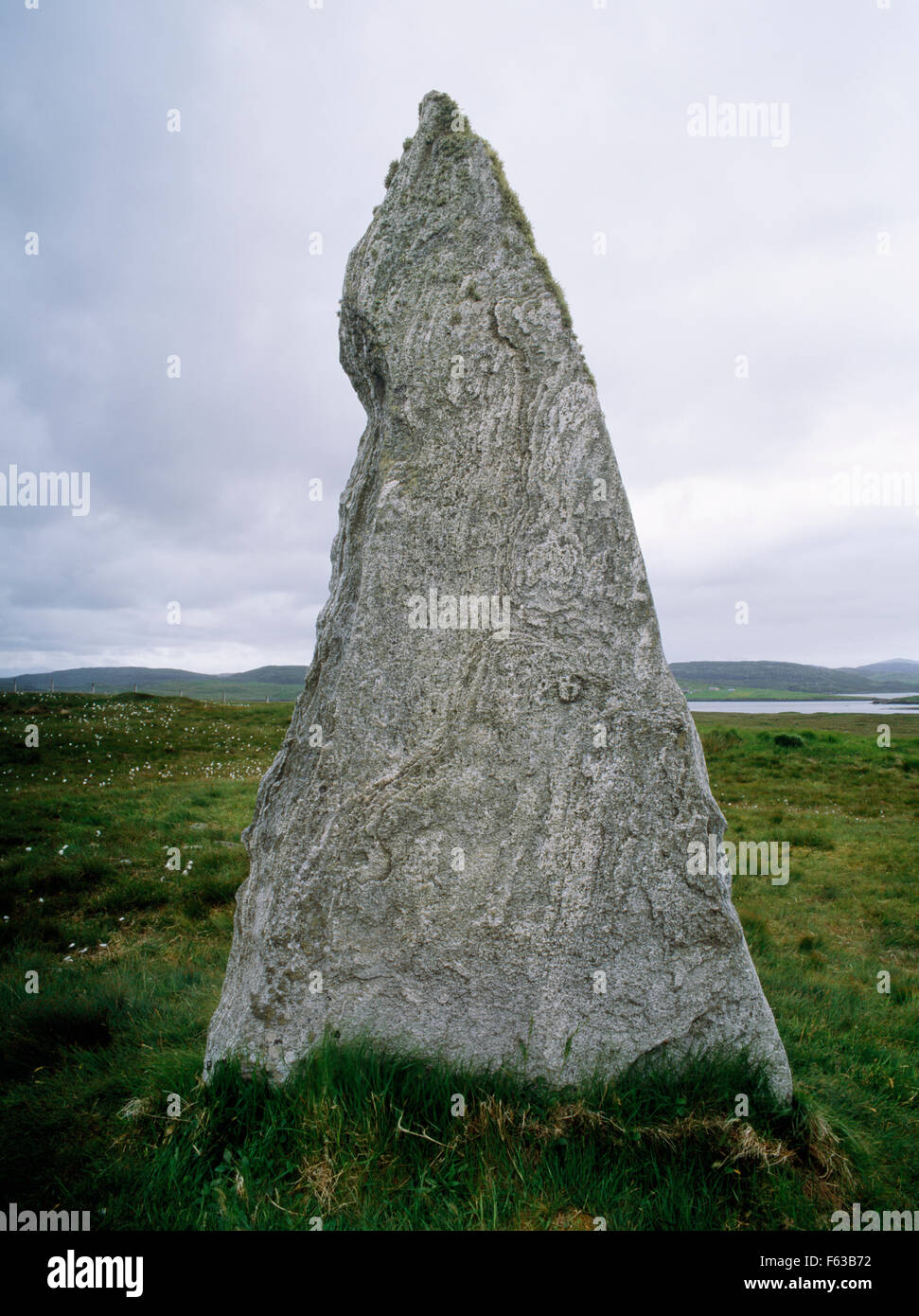 Looking SW at Stone 3 of Cnoc Ceann a' Gharraidh (Callanish II) stone ...