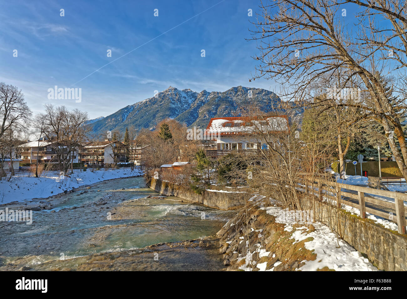 Beautiful landscape of Bavarian Village Garmisch-Partenkirchen (Germany ...