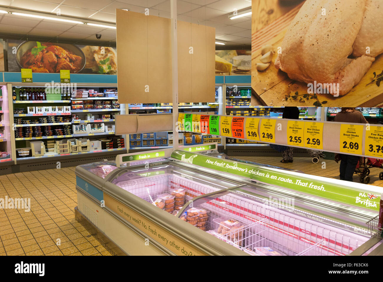 Supermarket aisle fridge hi-res stock photography and images - Alamy