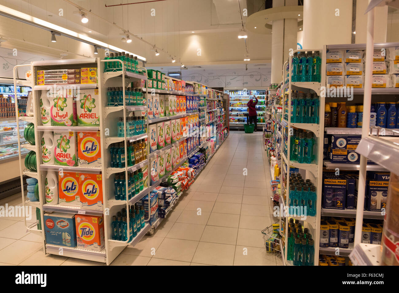 Supermarket aisles at Choithram, the Greens Dubai UAE Stock Photo - Alamy