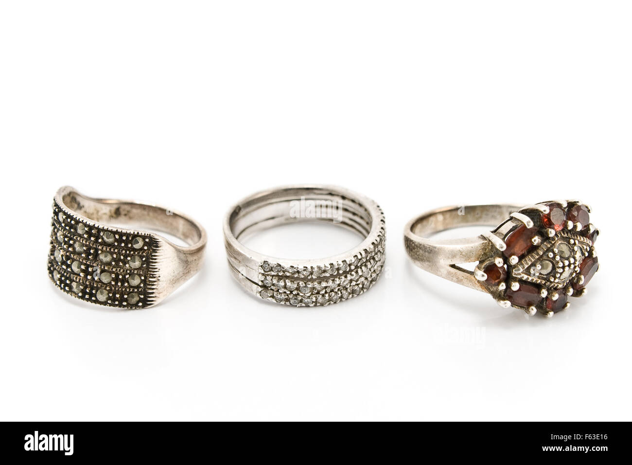 Silver rings hi-res stock photography and images - Alamy