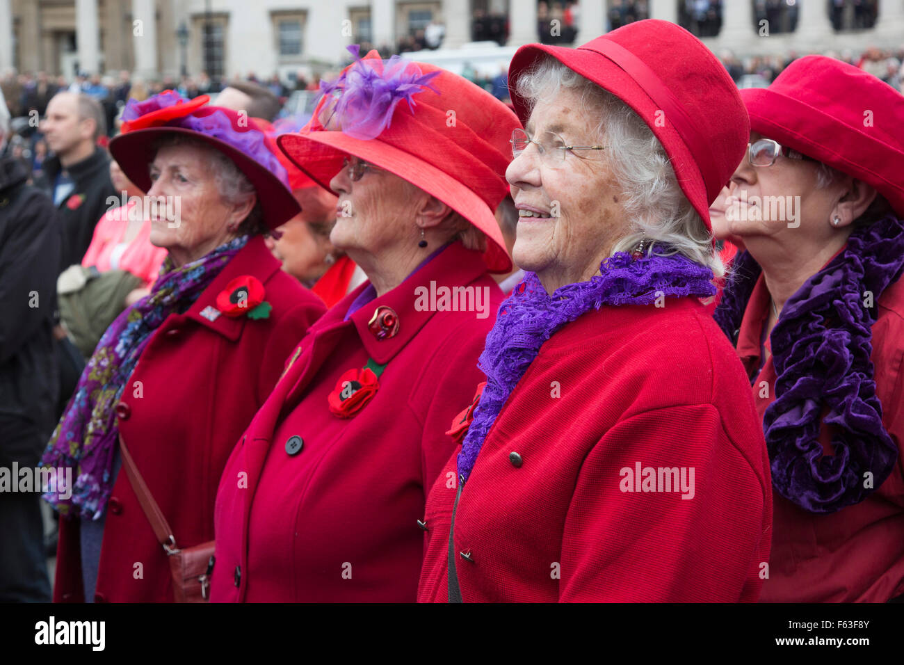 London, UK. 11th Nov, 2015. Pictured: Ladies from the Ruislip Red ...