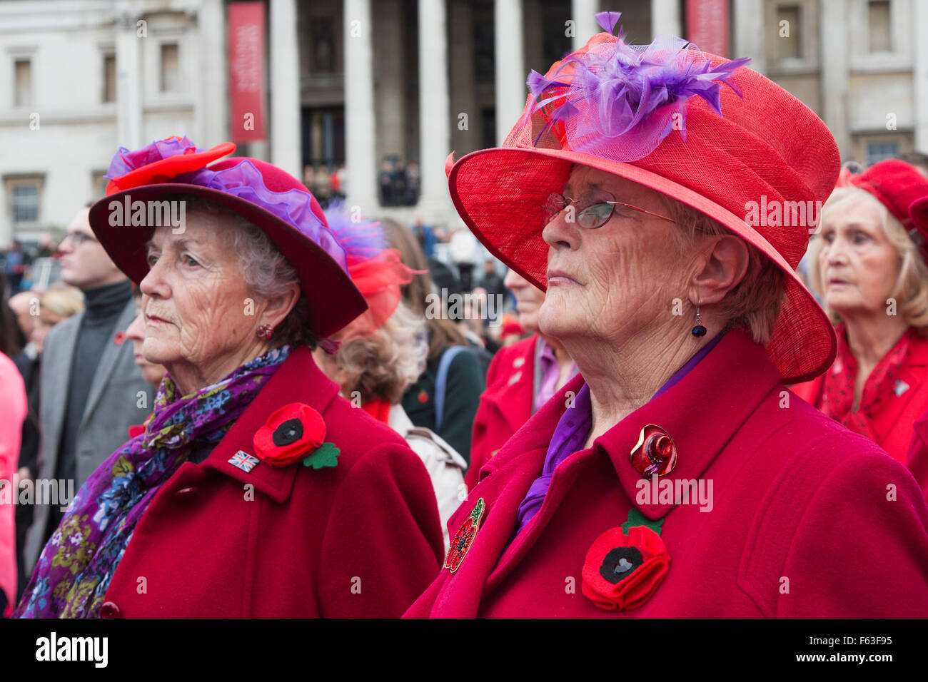 London, UK. 11th Nov, 2015. Pictured: Ladies from the Ruislip Red ...