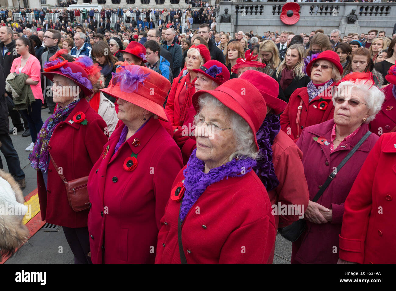London, UK. 11th Nov, 2015. Pictured: Ladies from the Ruislip Red ...