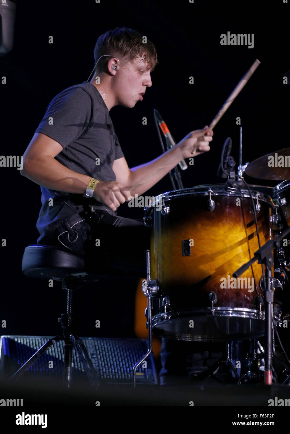 Rock 'N Roll Wine Amplified 2015 - Day 2 Featuring: Robert DeLong Where ...