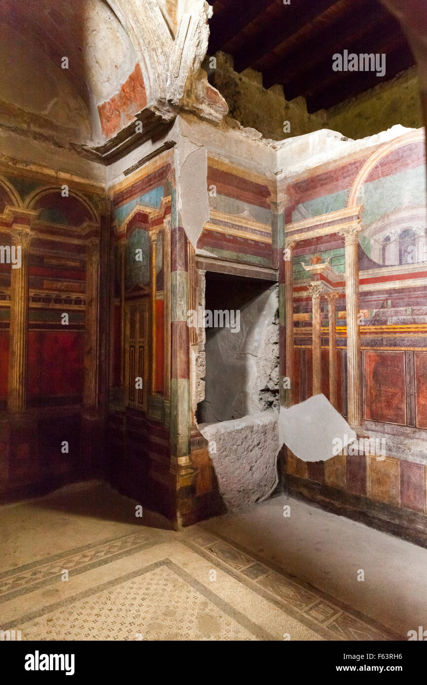 Fresco, villa of the mysteries, pompeii hi-res stock photography and ...