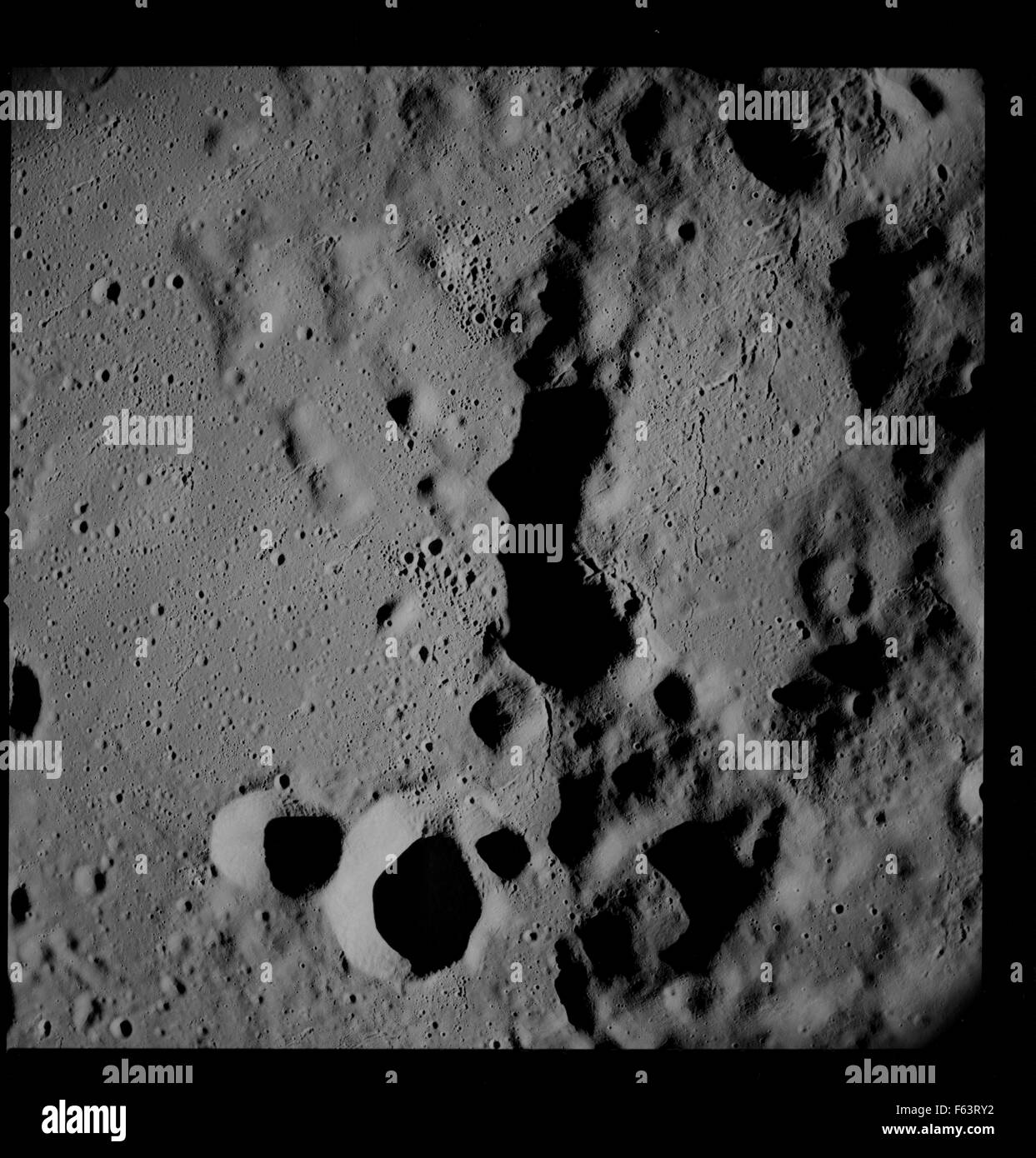 Apollo 8's unedited photographs showcase the crew's successful orbit of ...