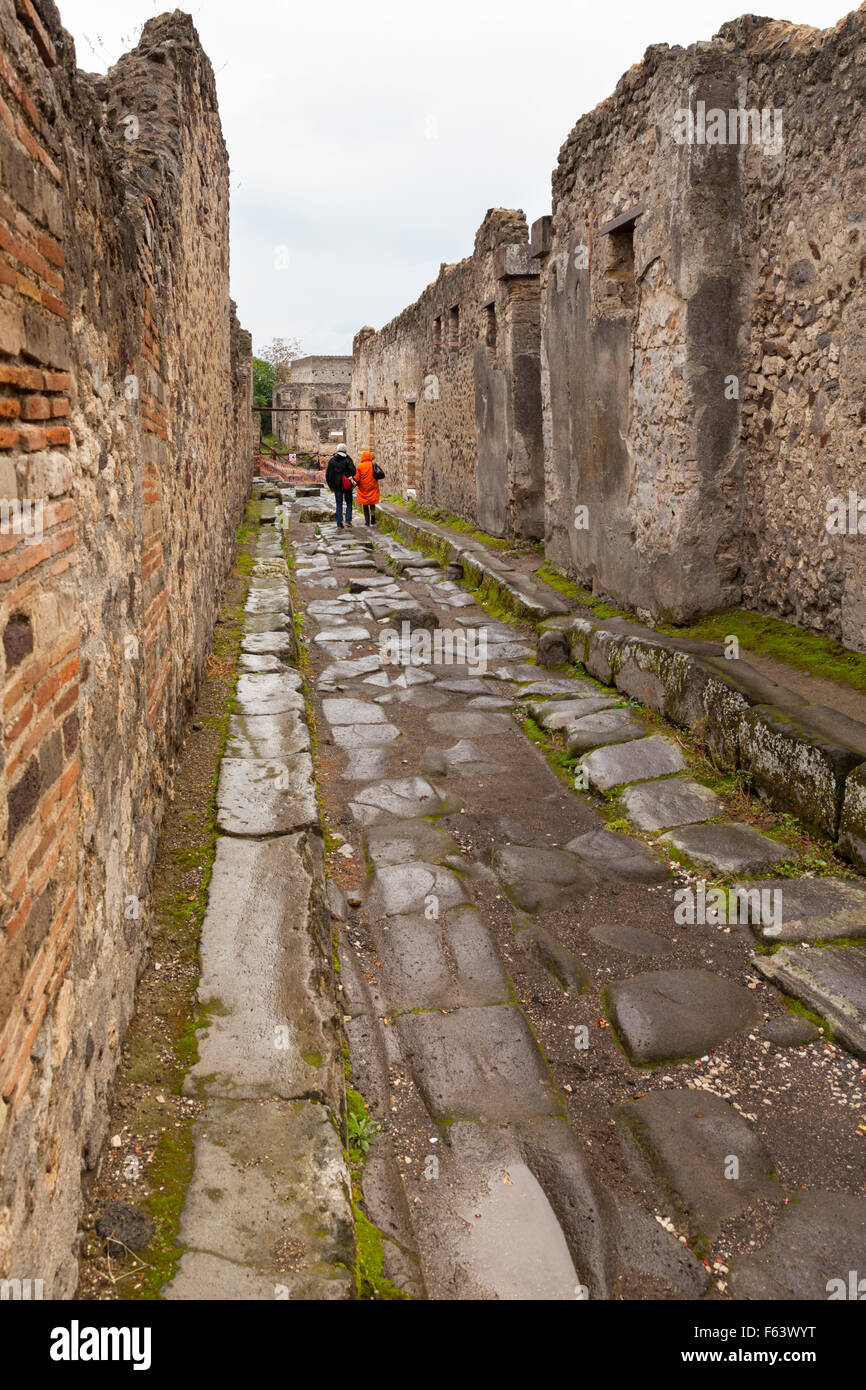The excavation site of pompeii hi-res stock photography and images - Alamy