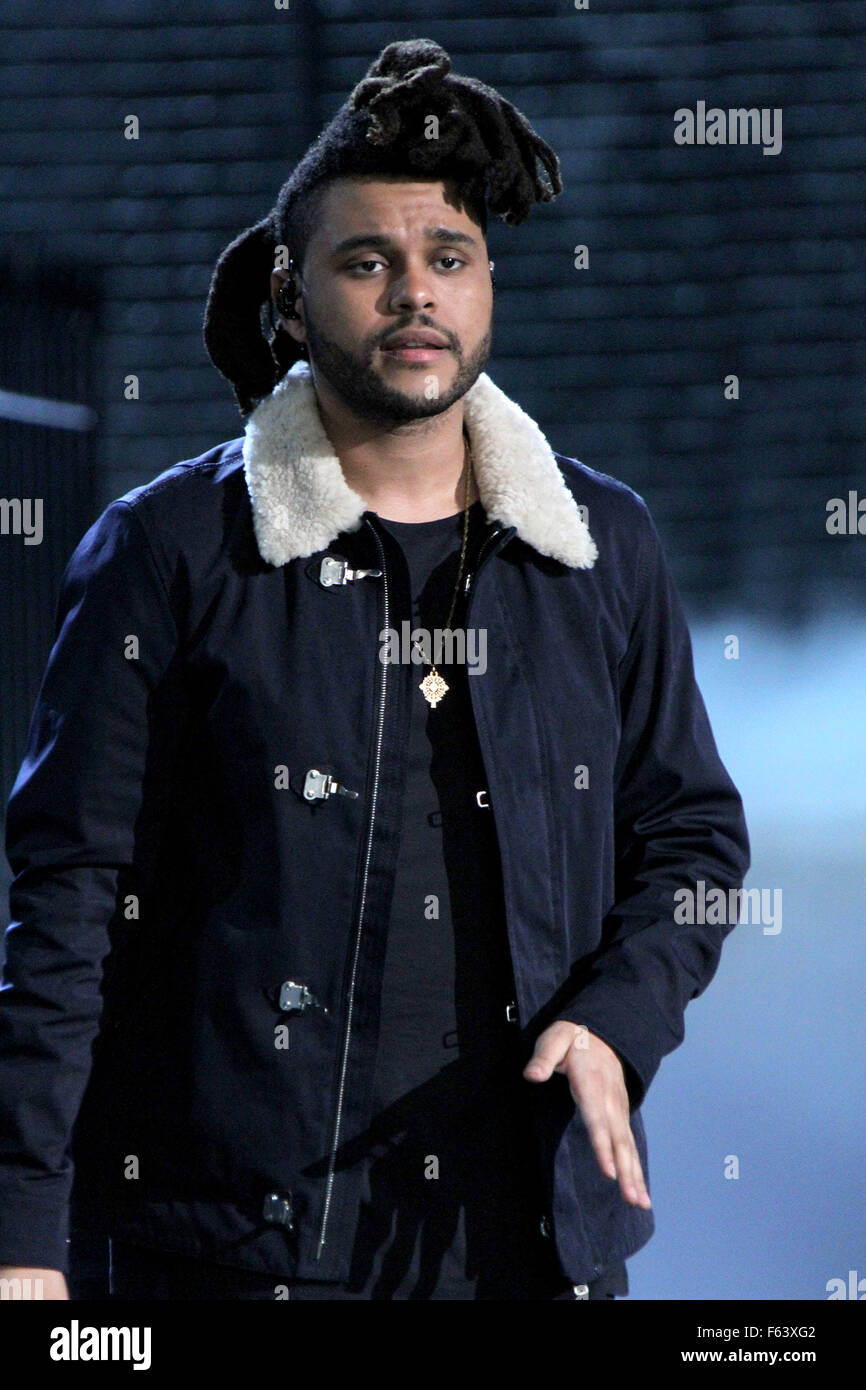 New York, USA. 10th Nov, 2015. Singer THE WEEKND performs on the runway ...