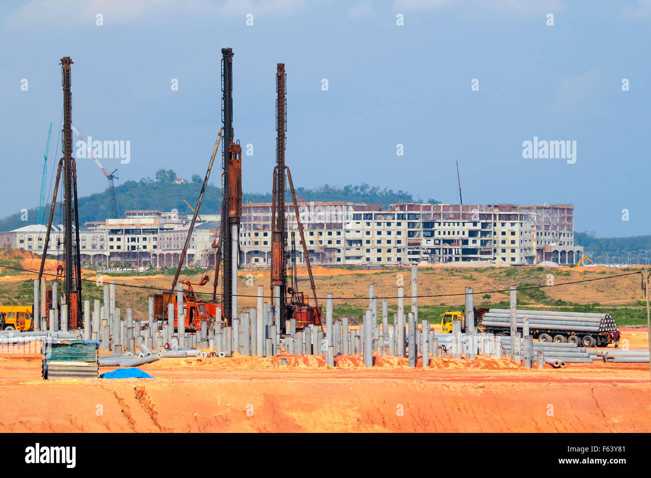 Piling construction work on a piece of flat land Stock Photo - Alamy
