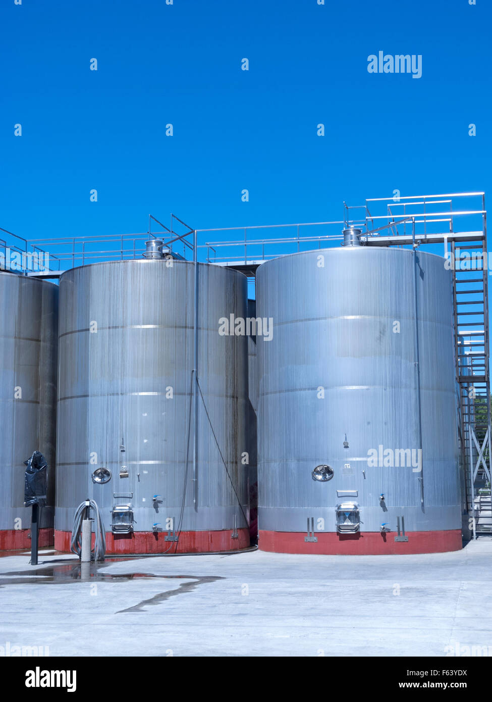 Wine Manufacture High Resolution Stock Photography and Images - Alamy