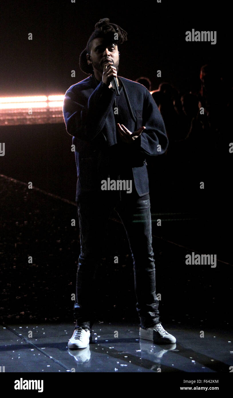 New York, New York, USA. 10th Nov, 2015. Singer THE WEEKND performs on ...