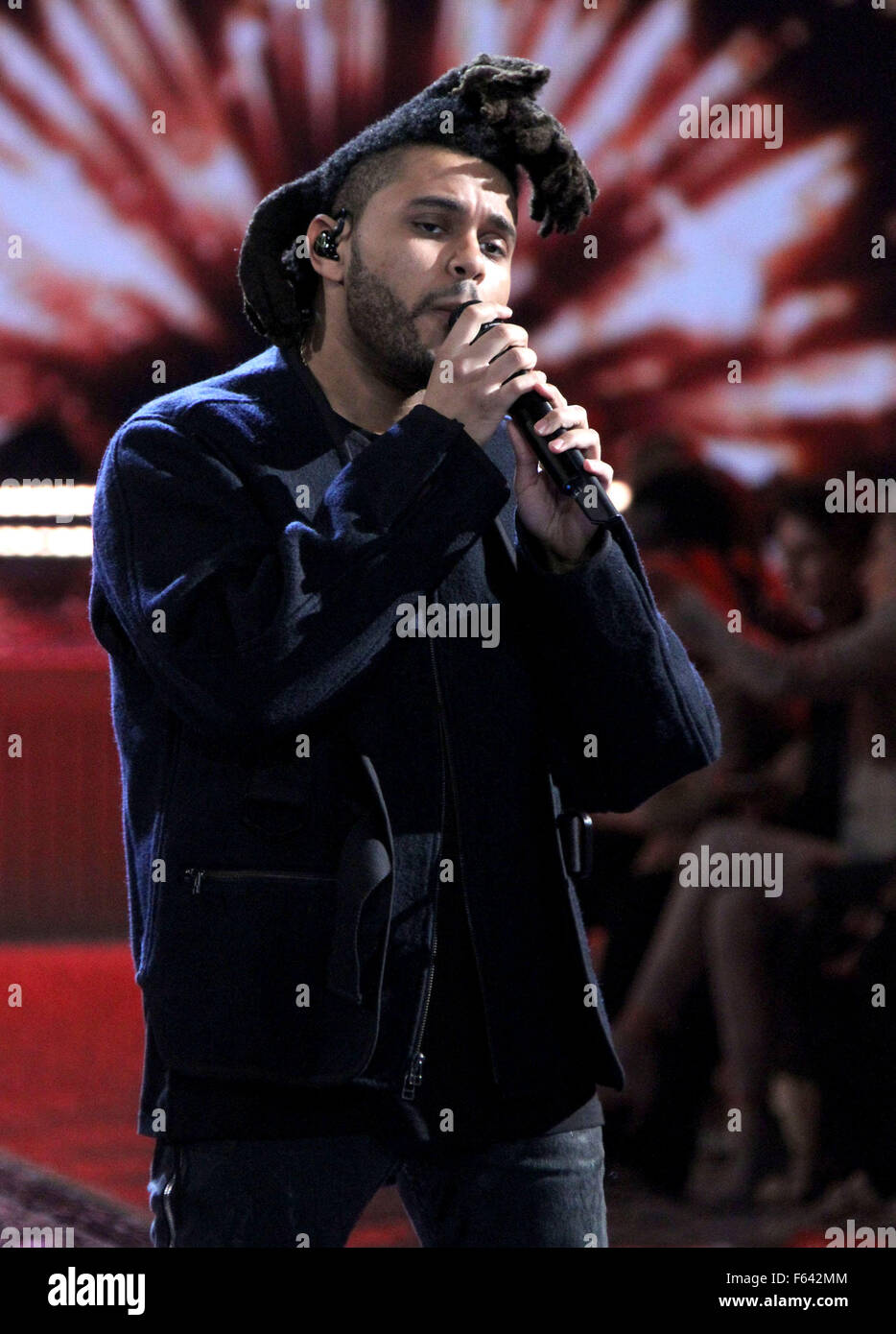 New York, New York, USA. 10th Nov, 2015. Singer THE WEEKND performs on ...